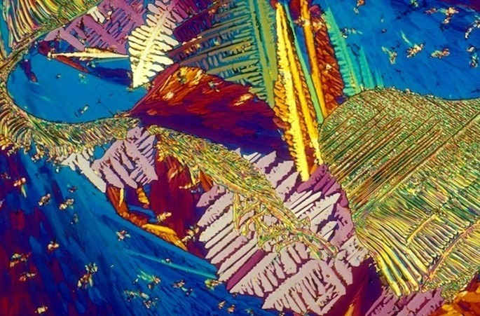 22 Different Types of Alcohol That Look Amazing Under A Microscope - Airows