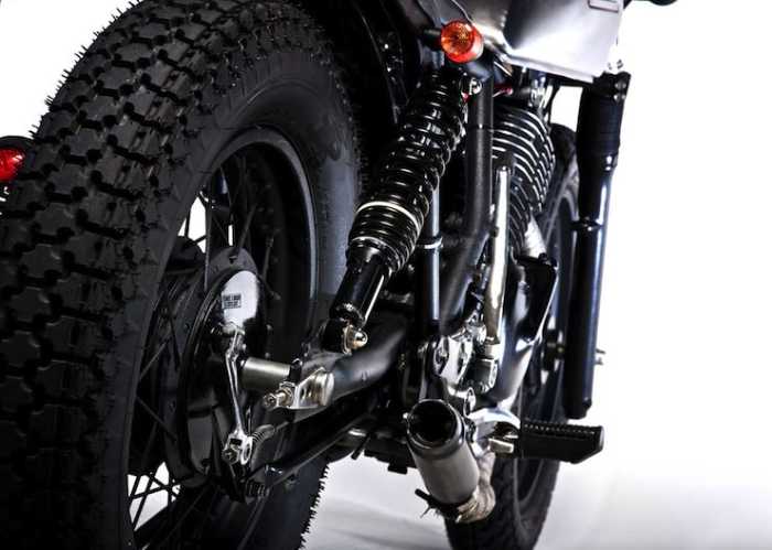 1981 Suzuki GN400 - Airows