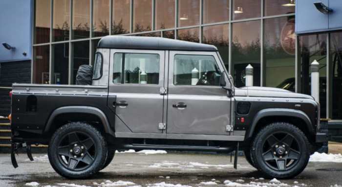These Custom Land Rover Defenders Are Absolutely Insane - Airows