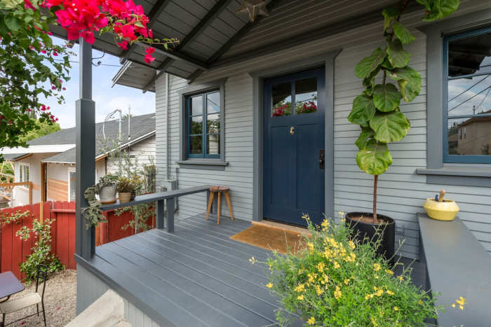 Check Out This Perfect Japanese Surf Shack...In Los Angeles - Airows