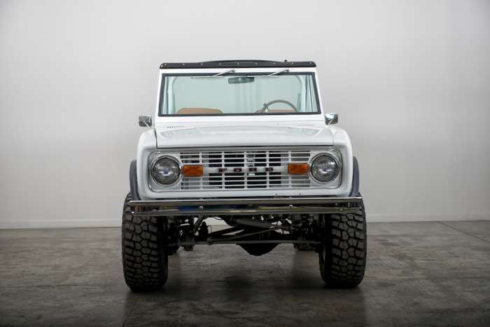 This Customized Ford Bronco Is A Work Of Art On Wheels - Airows