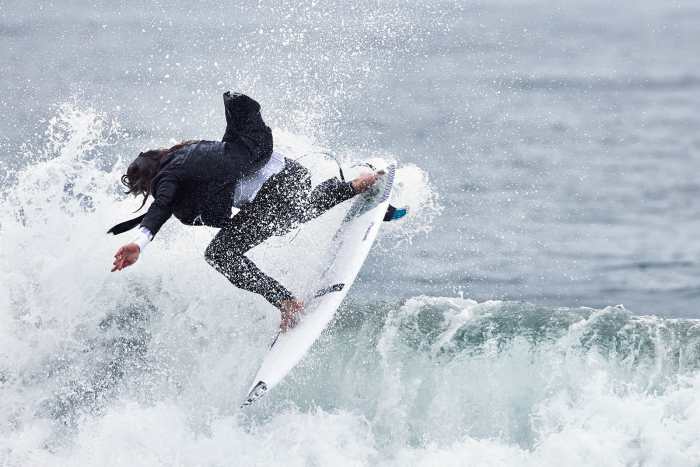 19 Photos Proving Few Things Are Cooler Than Surfing In A Tuxedo - Airows