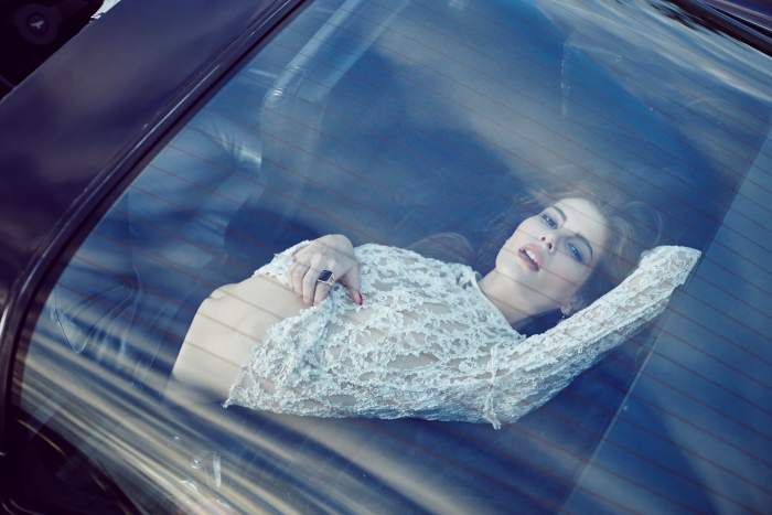13 Gorgeous Photos Of A French Babe With A Vintage Corvette Airows