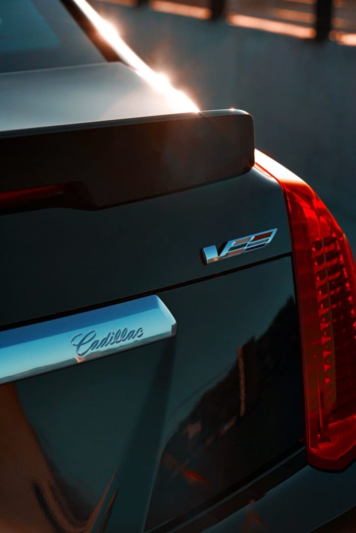 Cadillac's Batmobile - Airows