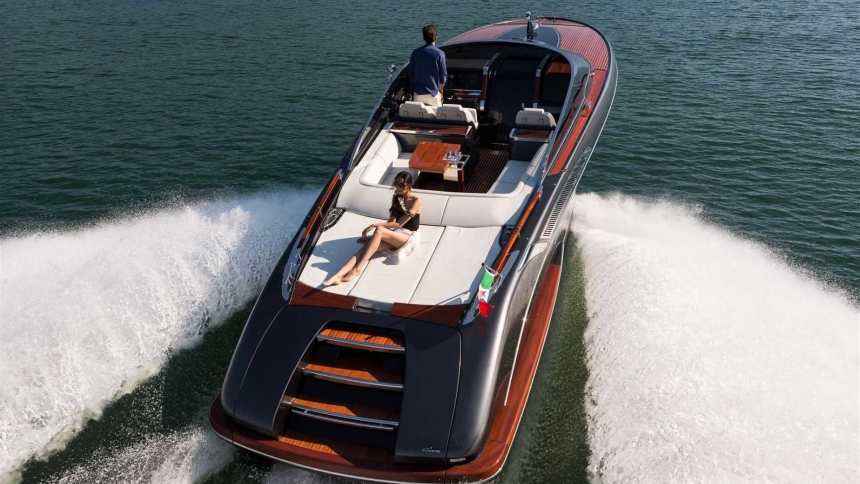 This Riva Speedboat Is the Sexiest Way to Hit the Seas - Airows