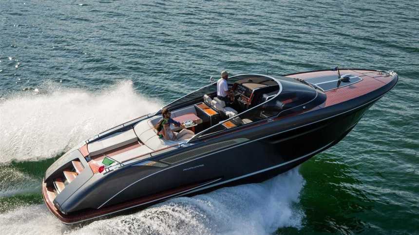 This Riva Speedboat Is the Sexiest Way to Hit the Seas - Airows