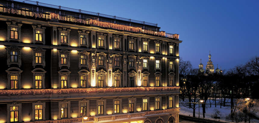 The Most Stylish Hotels In 007 History - Airows