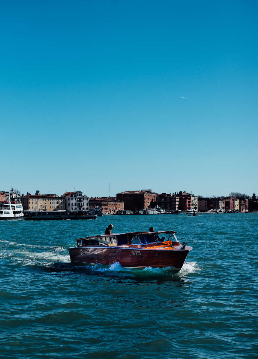 The Beautiful Riva Boats of Venice - Airows