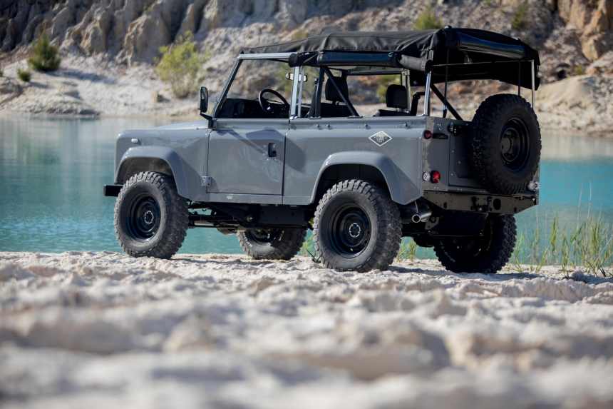 10 Achingly Beautiful Photos of a Customized Land Rover D90 - Airows