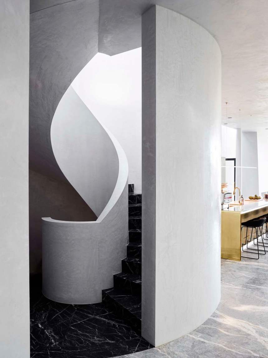 Inside the Beautiful Home of Architect Rob Mills - Airows