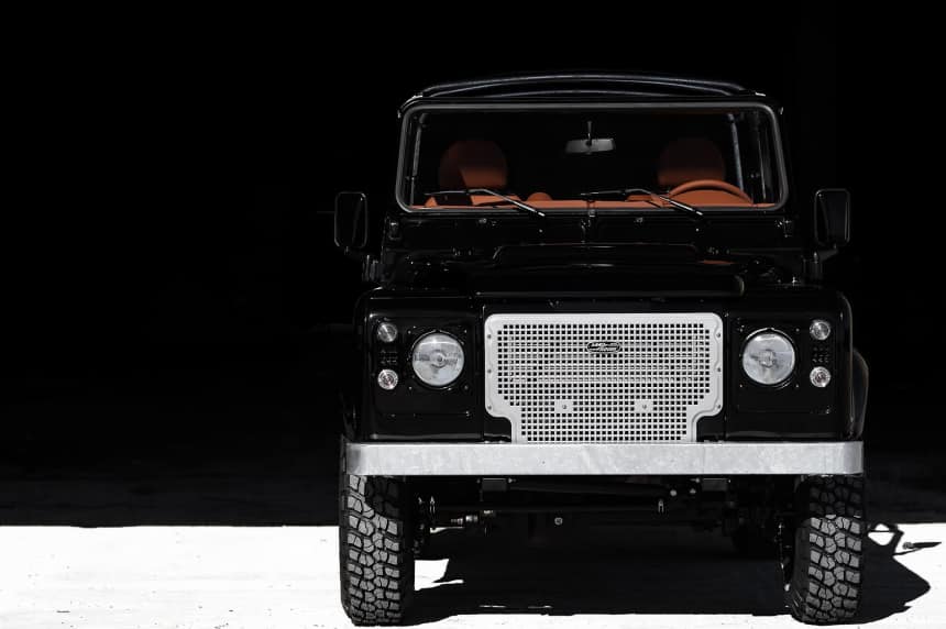 This Jet Black Defender Is Exceedingly Cool - Airows