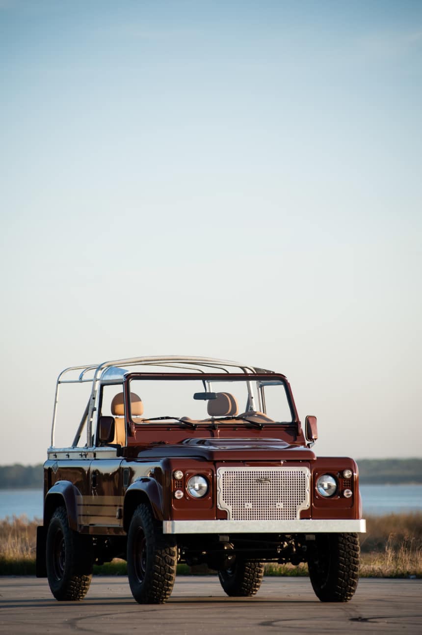 This Custom Land Rover Defender Has Incredible Style - Airows