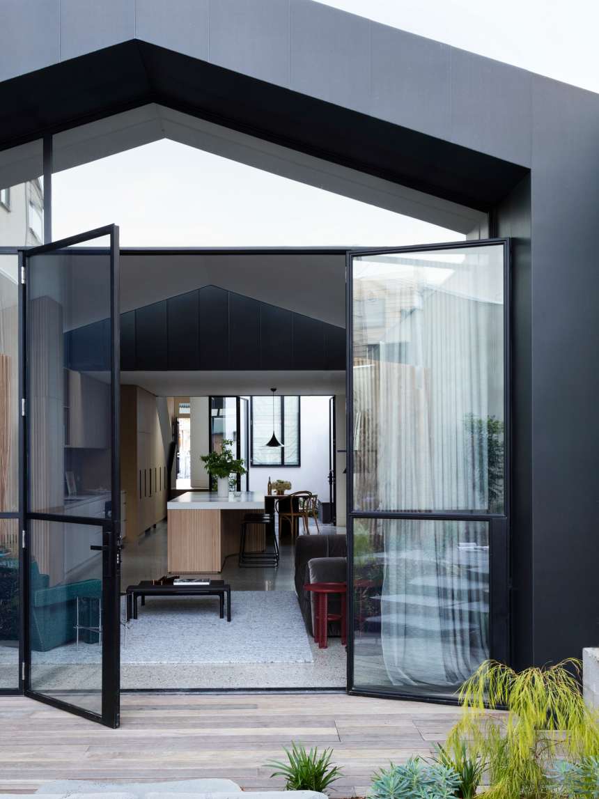 This Zinc-Clad Australian Home Is Beyond Incredible - Airows
