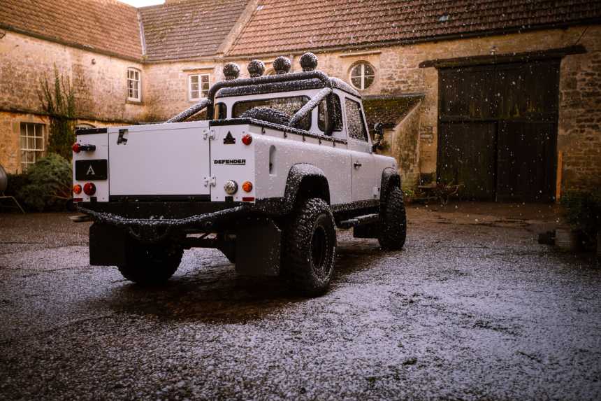 Car Porn: Custom 'YETI' Land Rover D110 Pick-Up - Airows