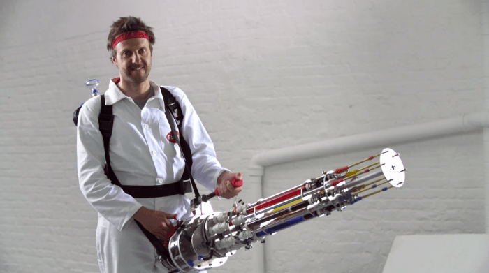 The Coolest Water Gun Ever Created - Airows