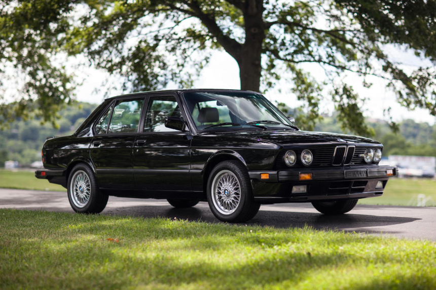 It Doesn't Get Much Better Than This '88 BMW M5 - Airows