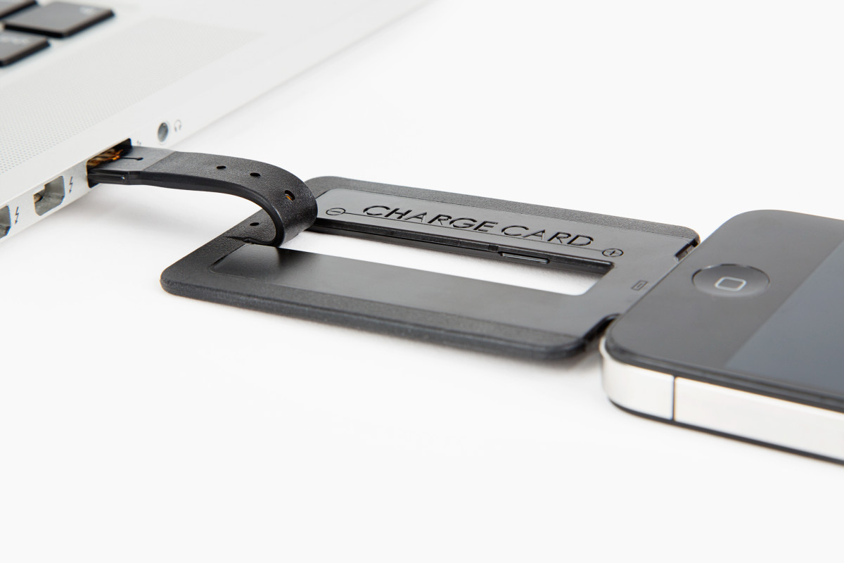 The ChargeCard: A Super Slim USB Cable For Your Phone - Airows