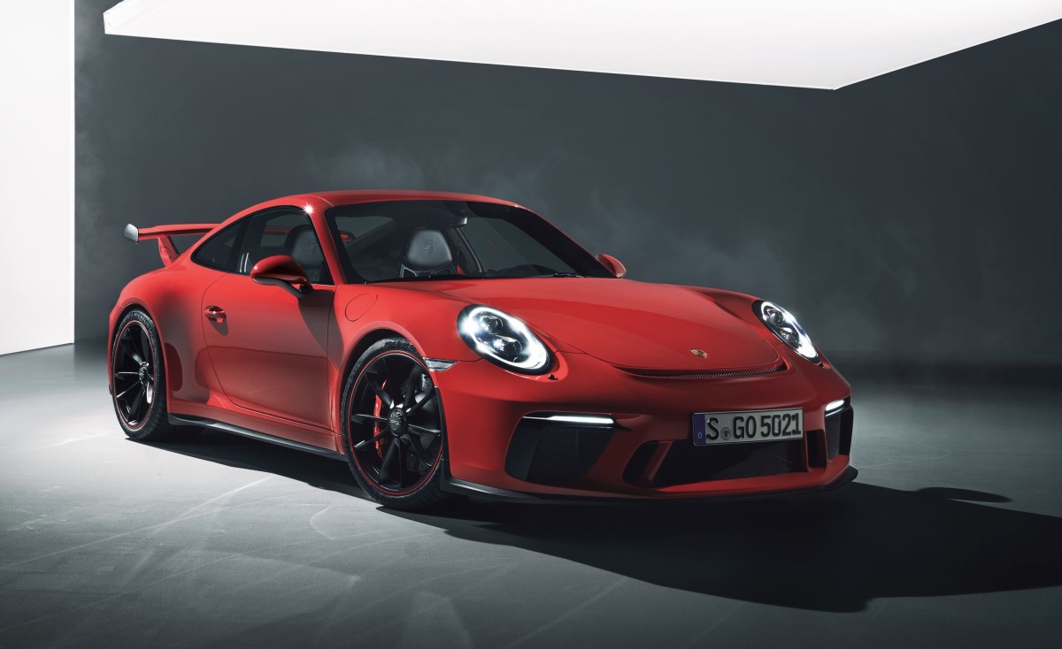 The New Porsche 911 GT3 is Built to Devour Both Road and Track - Airows
