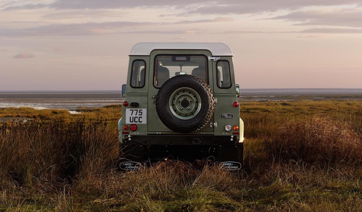 This Land Rover Commercial Will Hypnotize You With Its Beauty - Airows