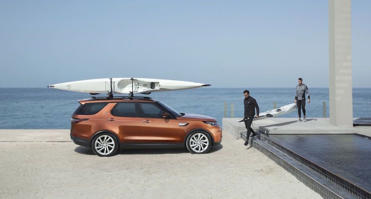 First Look at the All-New Land Rover Discovery - Airows