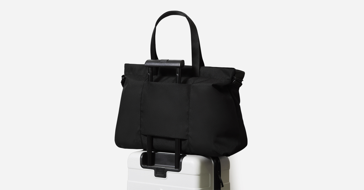 Everlane's New Weekender Bag Is a Steal at $88 - Airows