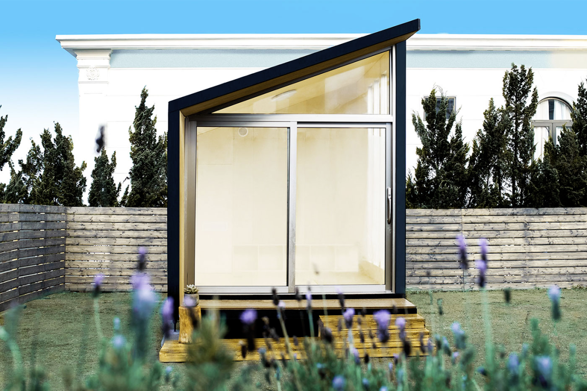 Meet the Ultimate DIY Home Office - Airows