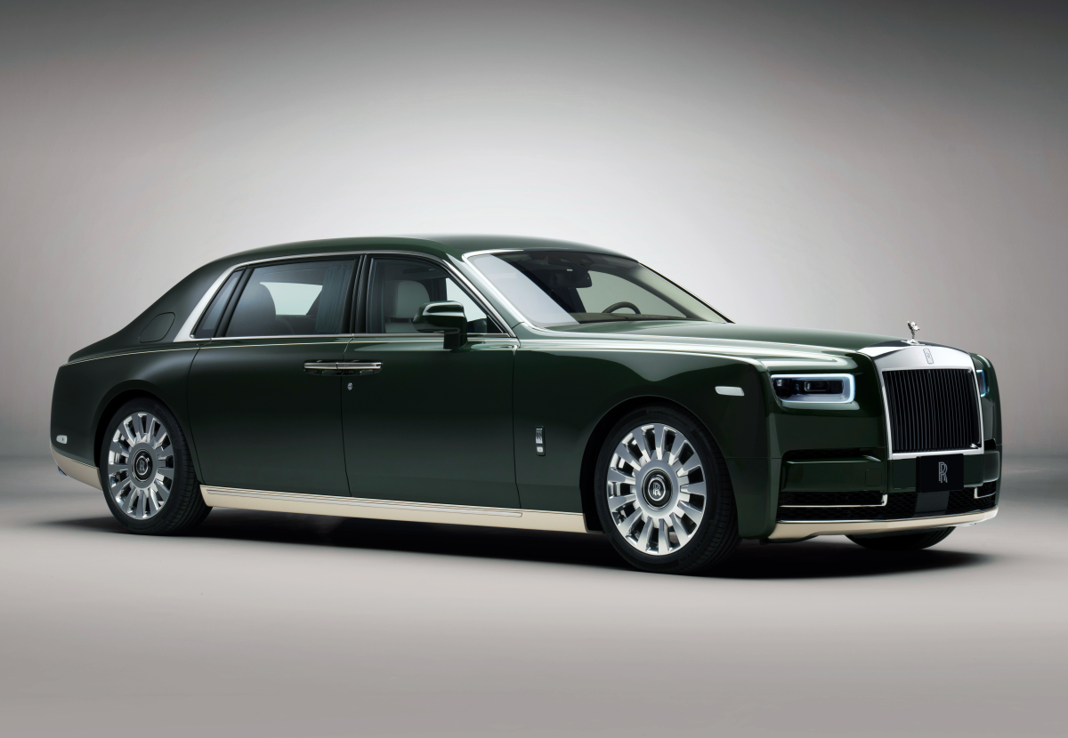 This Bespoke Rolls-Royce Phantom was Designed by Hermès - Airows