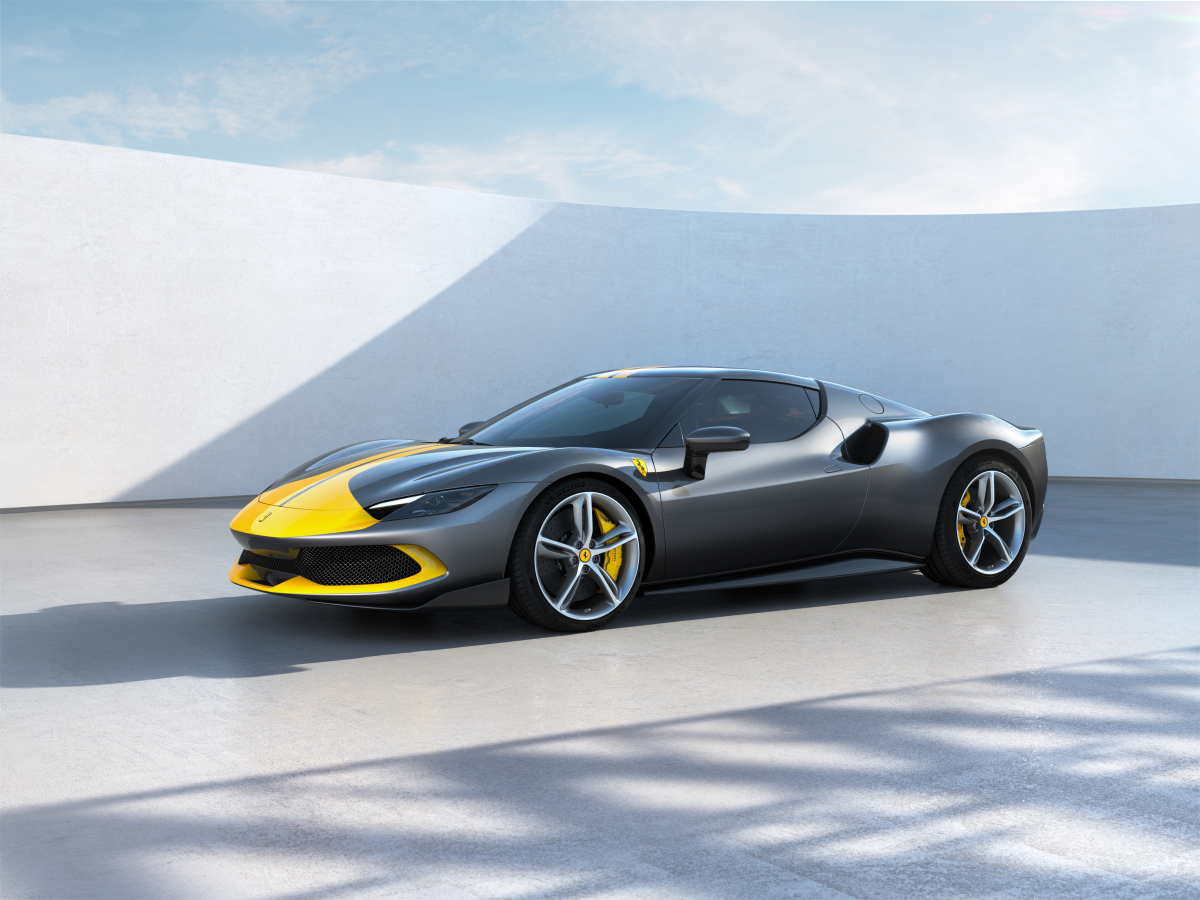 Ferrari Reveals Stunning Hybrid Supercar With 818 Horsepower - Airows